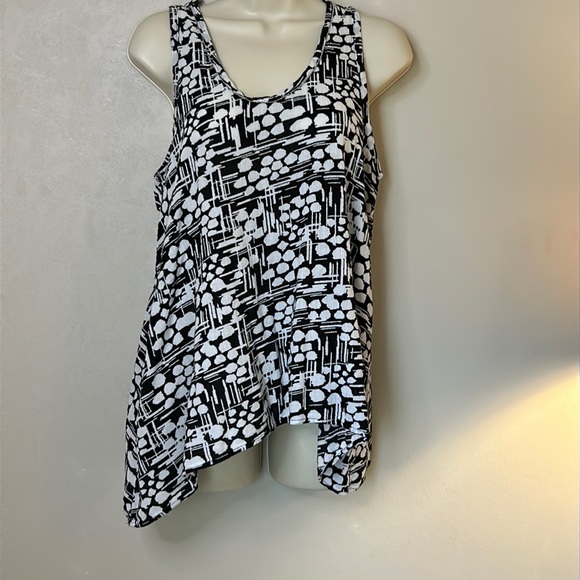 Cato | Tops | Cato Tank Med Shark Bite Hem | Poshmark